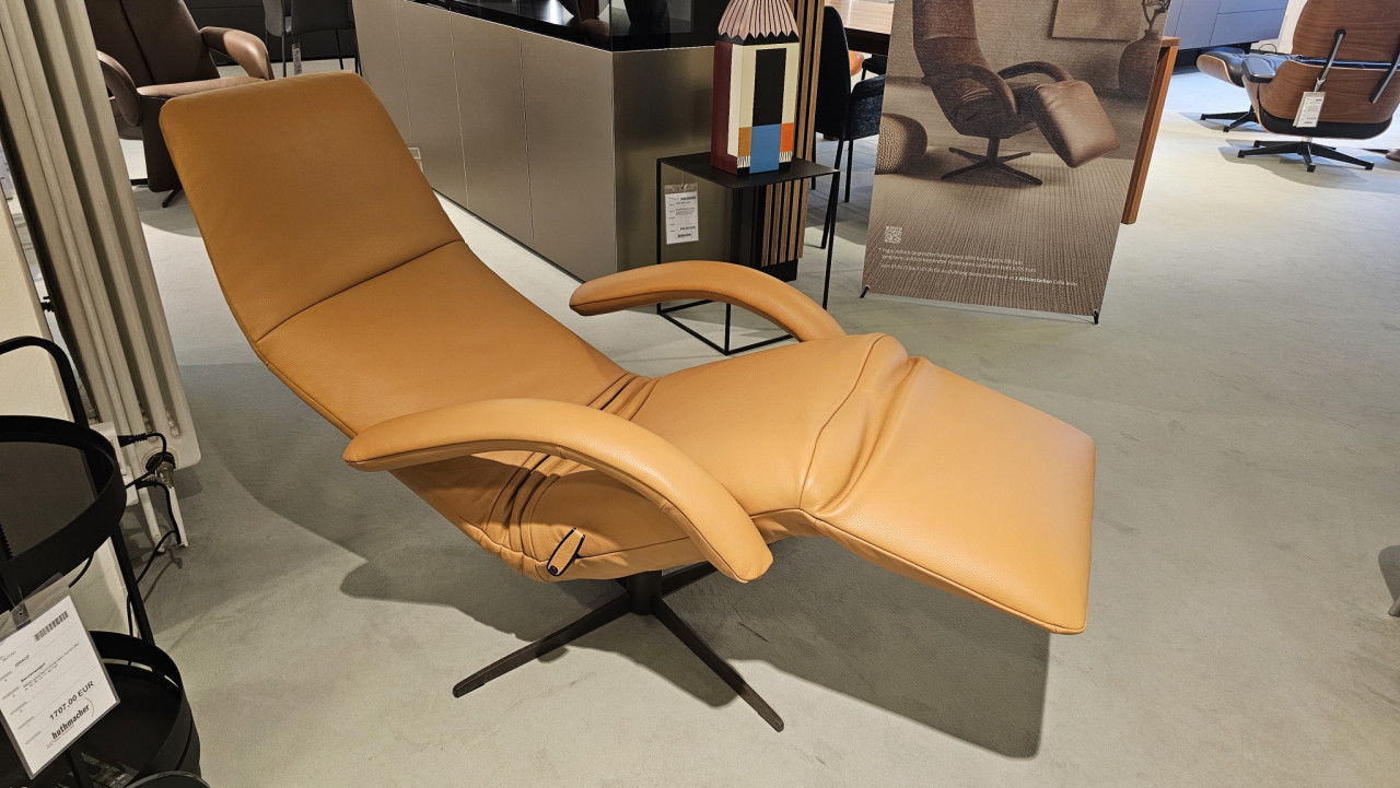 Jori, Relaxsessel Yoga, mono move, Medi, Leder | Designermöbel Grünstadt